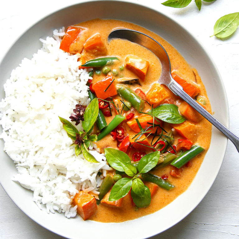 Einfaches Gemüsecurry – mit Zucchini, Kürbis, Brokkoli » Taste of Travel